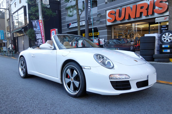 ポルシェ997カブリオレにFUCHSアロイホイール装着 | SUNRISE Blvd.